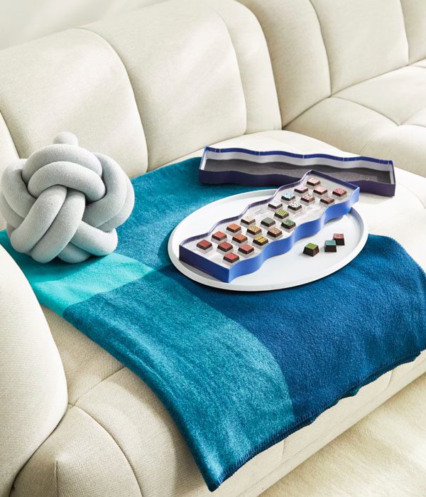 All Wrapped Up: 8 Cozy Throws To Help You Weather the Chill of Autumn ...